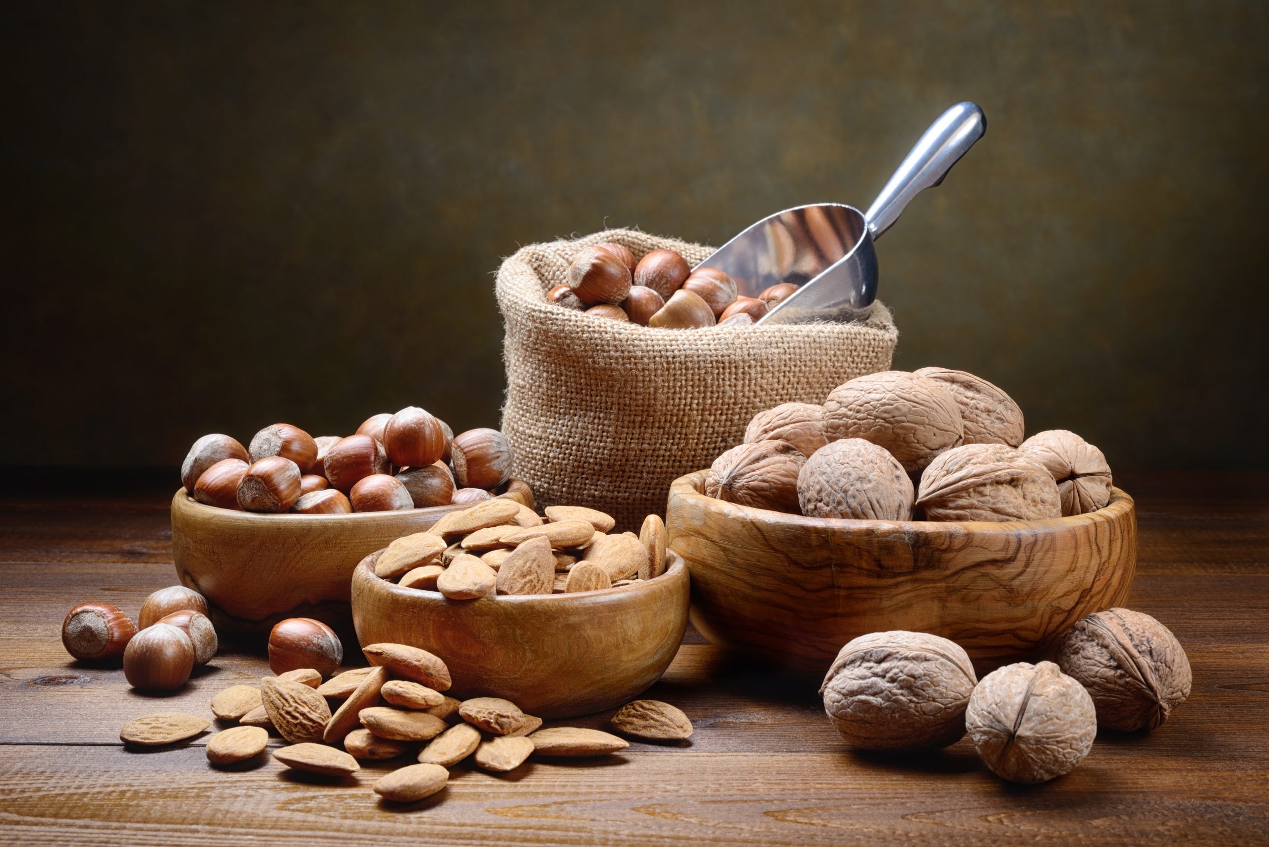 Christmas dried fruit and nuts: all the details - Gambero Rosso ...