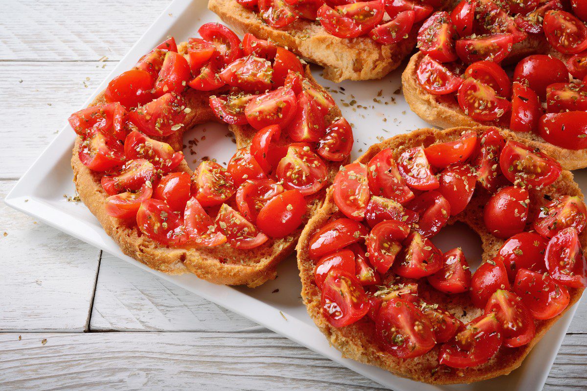 Friselle: history, origins and recipes - Gambero Rosso International