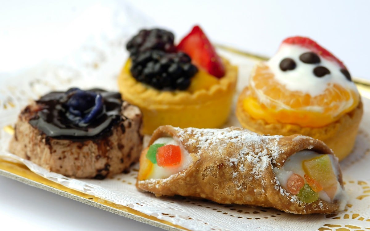 Italian Sunday desserts: products and traditions - Gambero Rosso ...