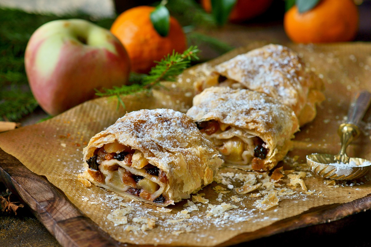Italian Sunday desserts: products and traditions - Gambero Rosso ...