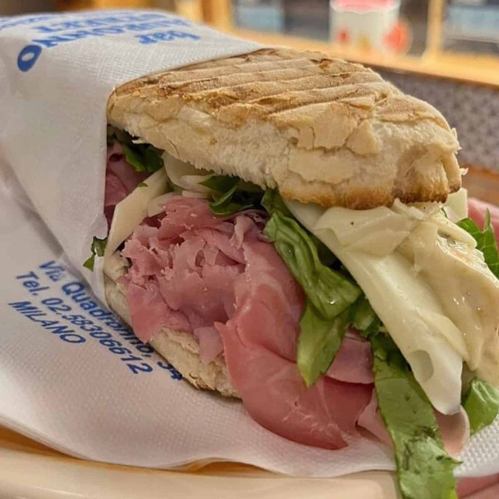 From offal to hot dogs. Where to eat the best sandwiches in Milan ...