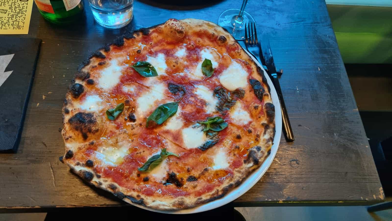 Where to eat Roman pizza: the best pizzerias in Rome - Gambero Rosso ...