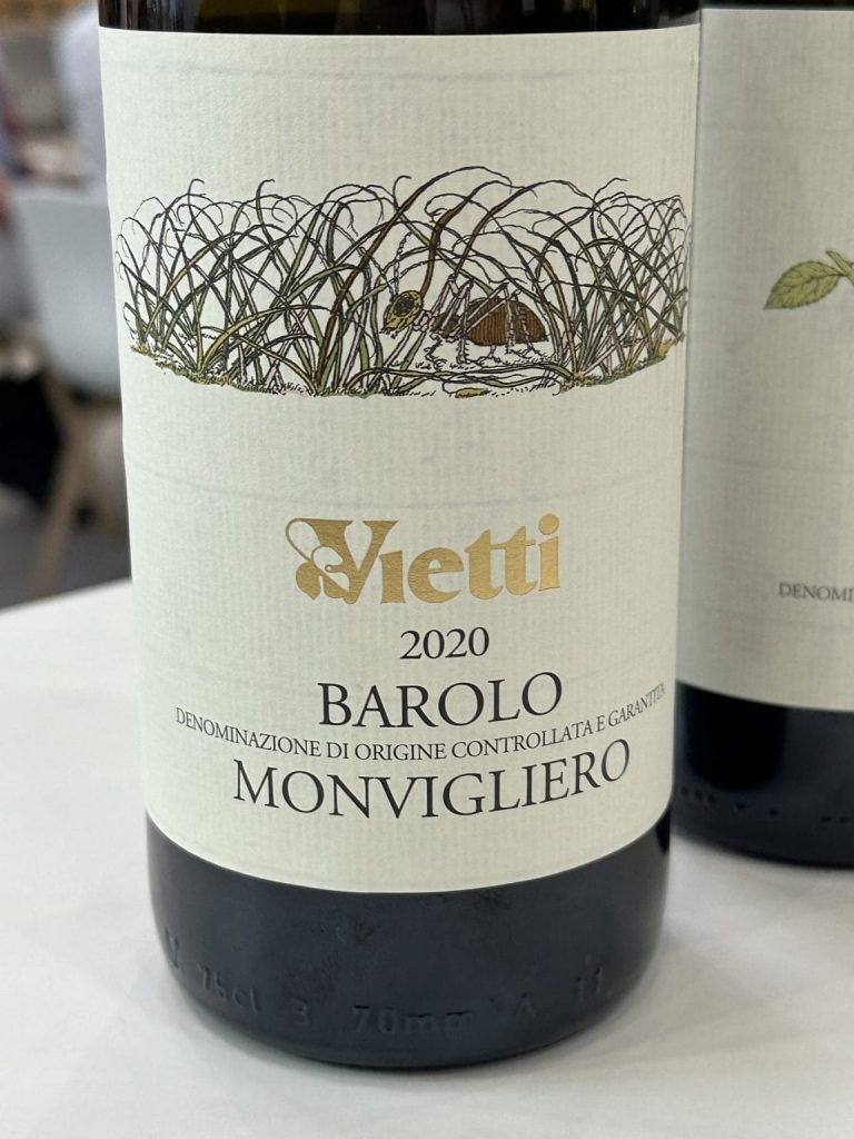 Five European red wines you must have in your cellar - Gambero Rosso ...