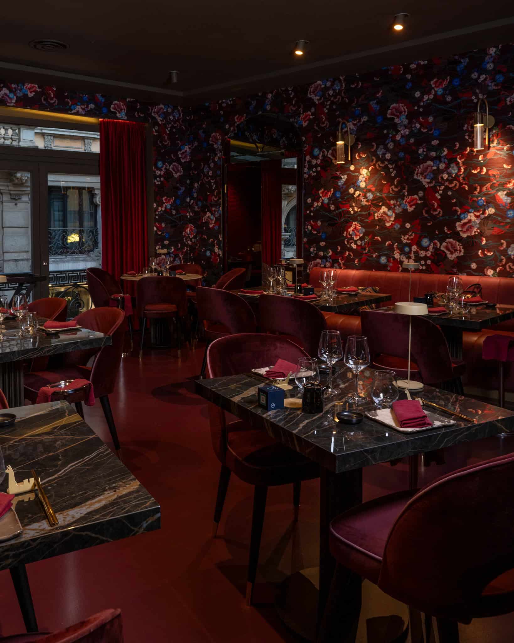 Not only pasta, potatoes, and provola. Where to eat in Naples the Nippo ...