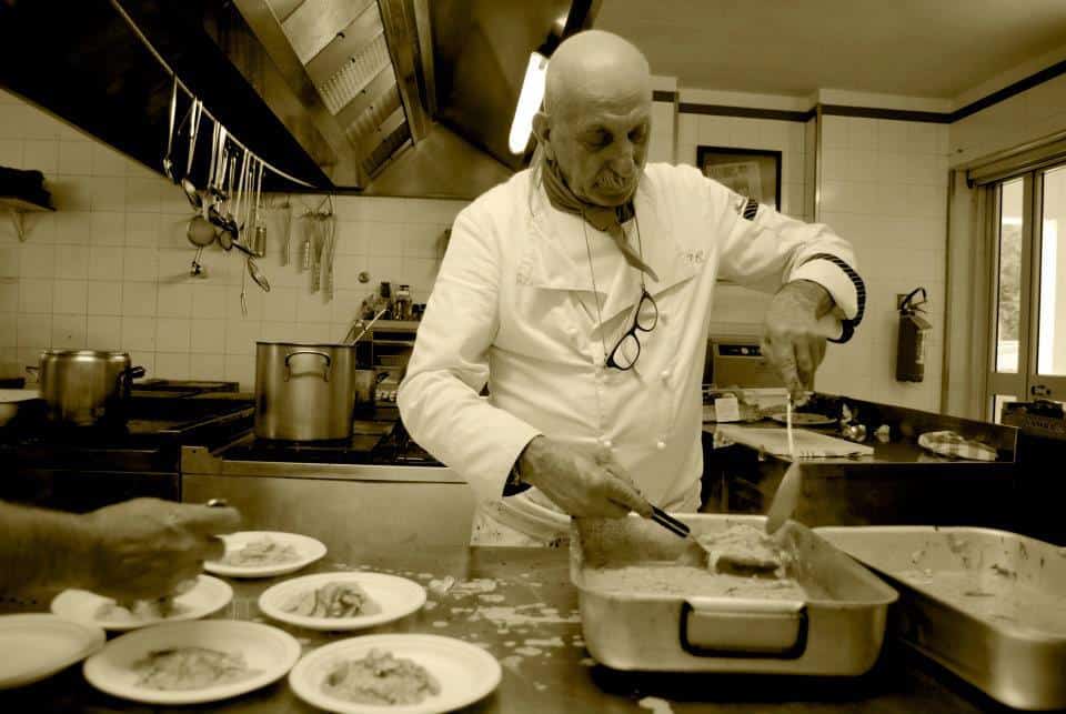 Cesare Giaccone, the Langhe chef who conquered Robert De Niro, has ...