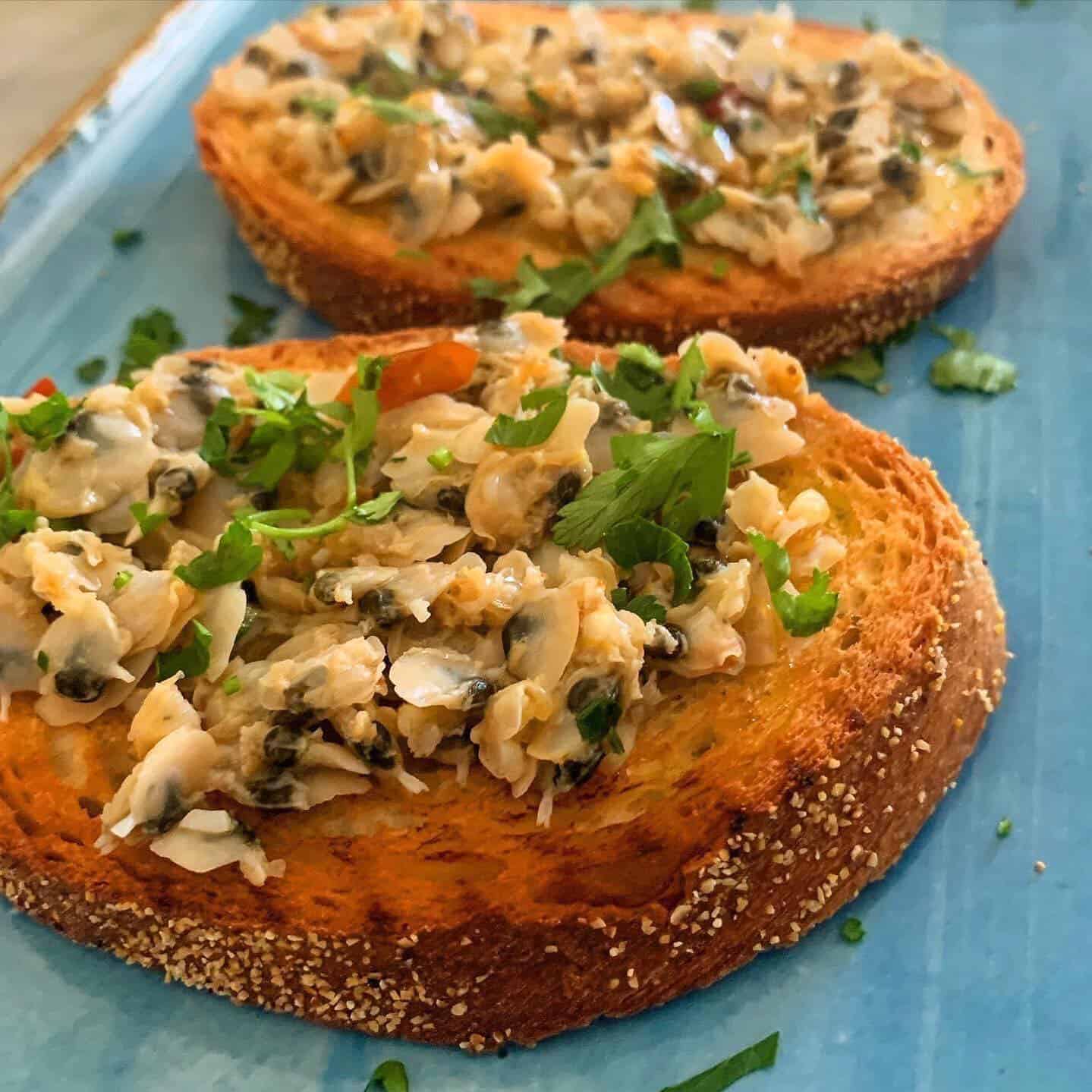 The legendary bruschetta with telline that won over Fellini (and where ...