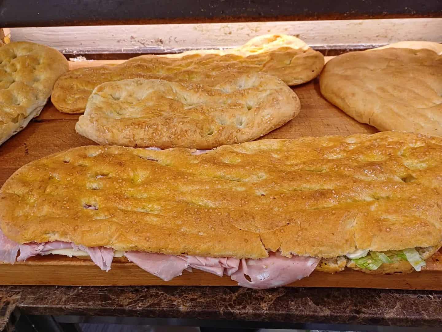 The best stuffed Schiacciata in Florence: the street food that didn't ...
