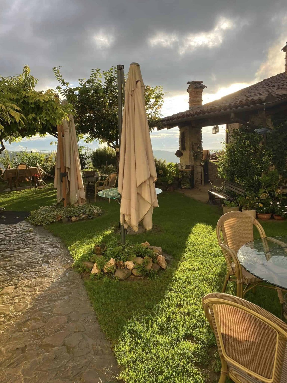 The best Trattorias to enjoy white truffle in Alba and surrounding ...