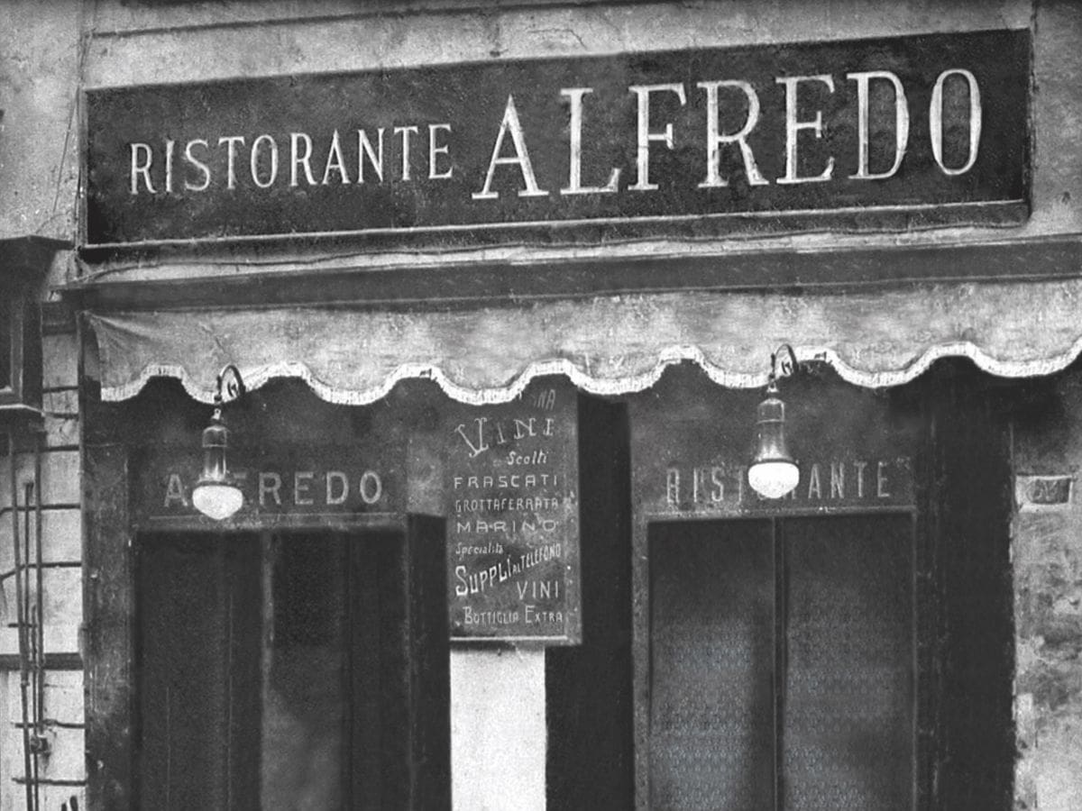 Rome responds to the Americans: a secret school for the real Fettuccine ...