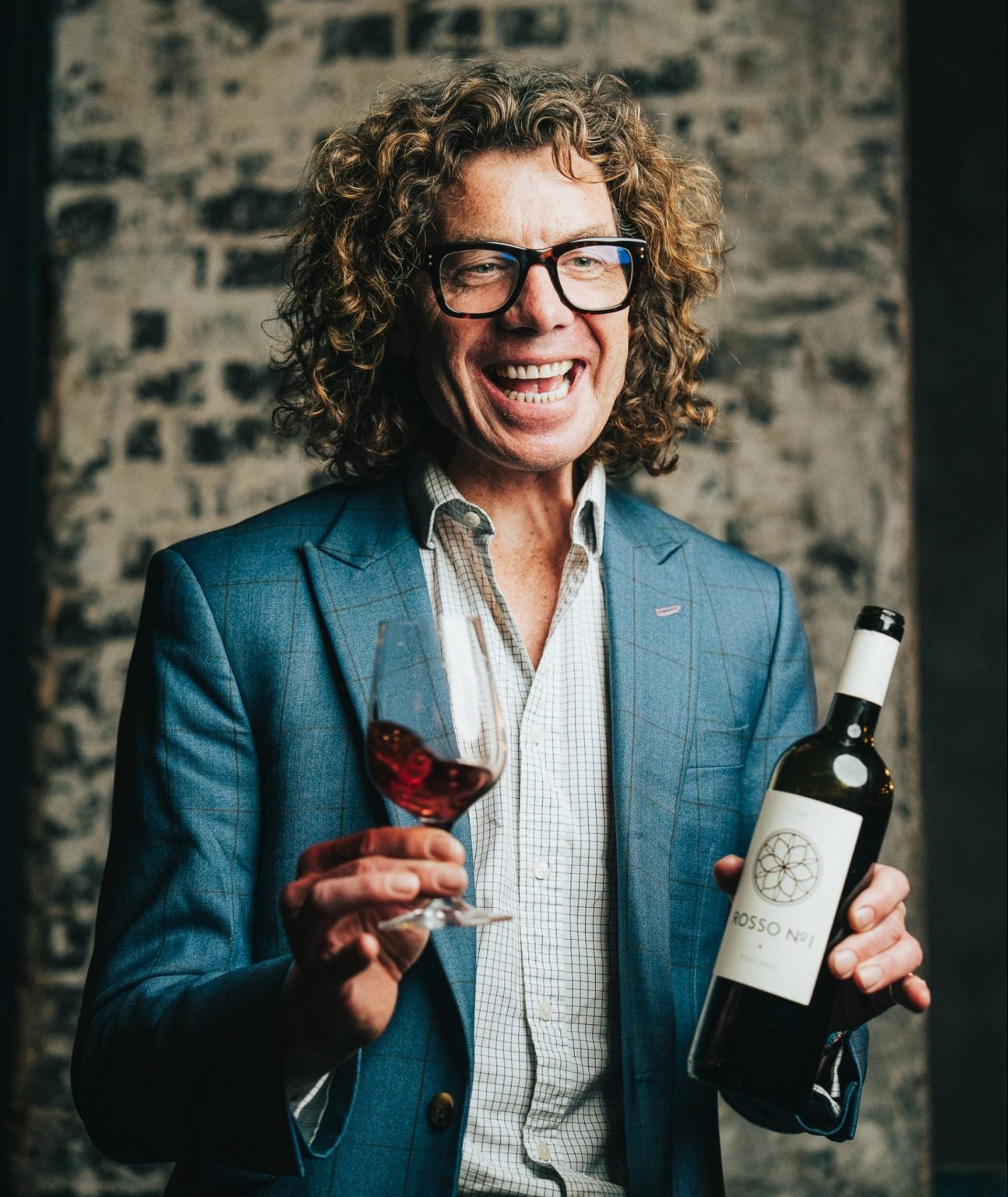 Social media wine star Tom Gilbey releases book